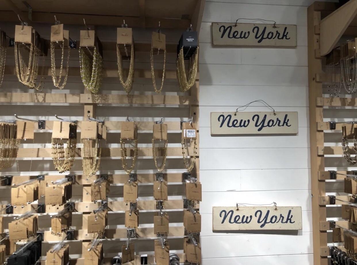 上海Brandy Melville购物攻略,Brandy Melville物中心/地址/电话/营业时间【携程攻略】