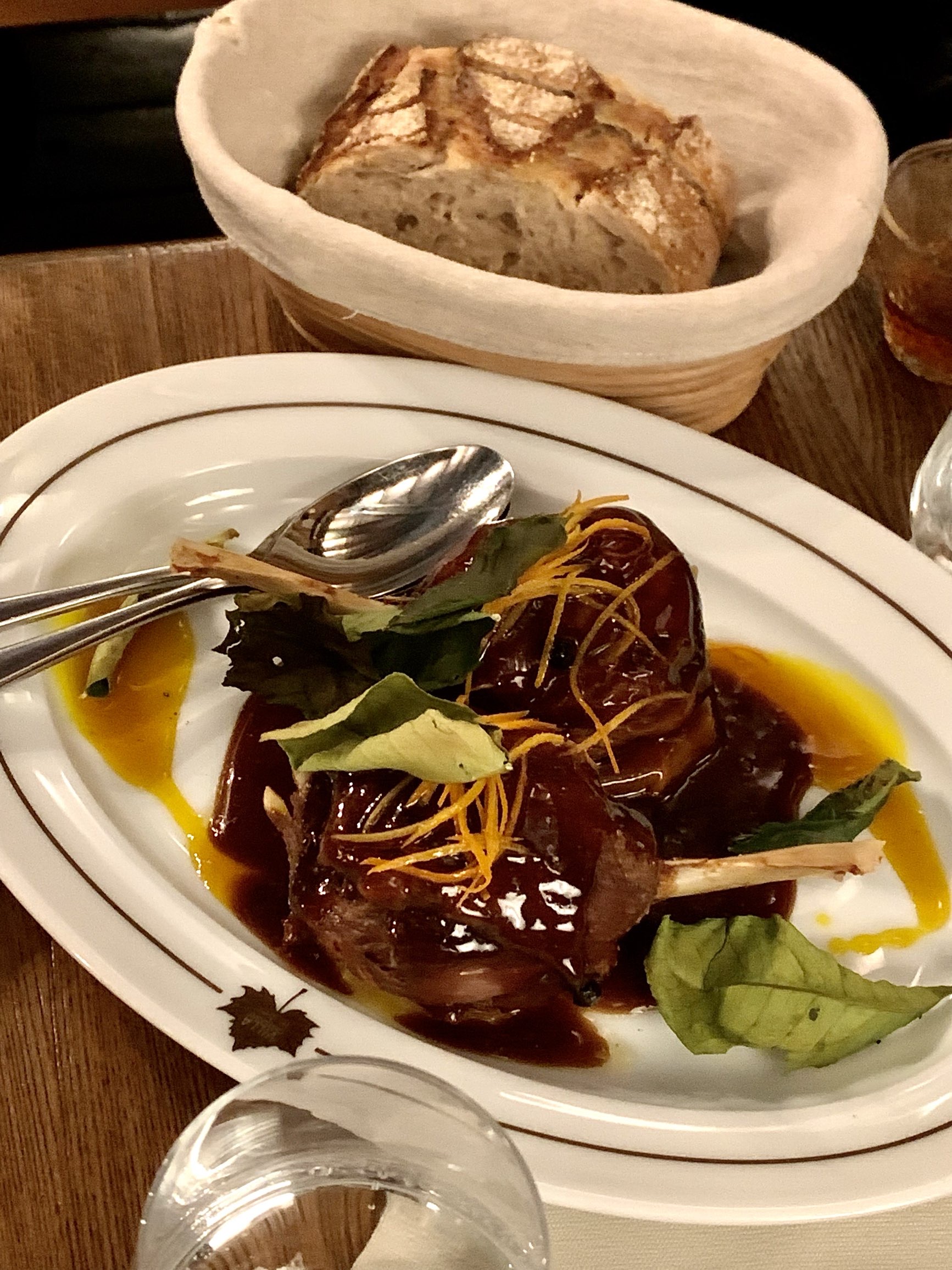 上海Villa Le Bec321攻略,Villa Le Bec321特色菜推荐/菜单/人均消费/电话/地址/菜系/点评/营业时间【携程美食】