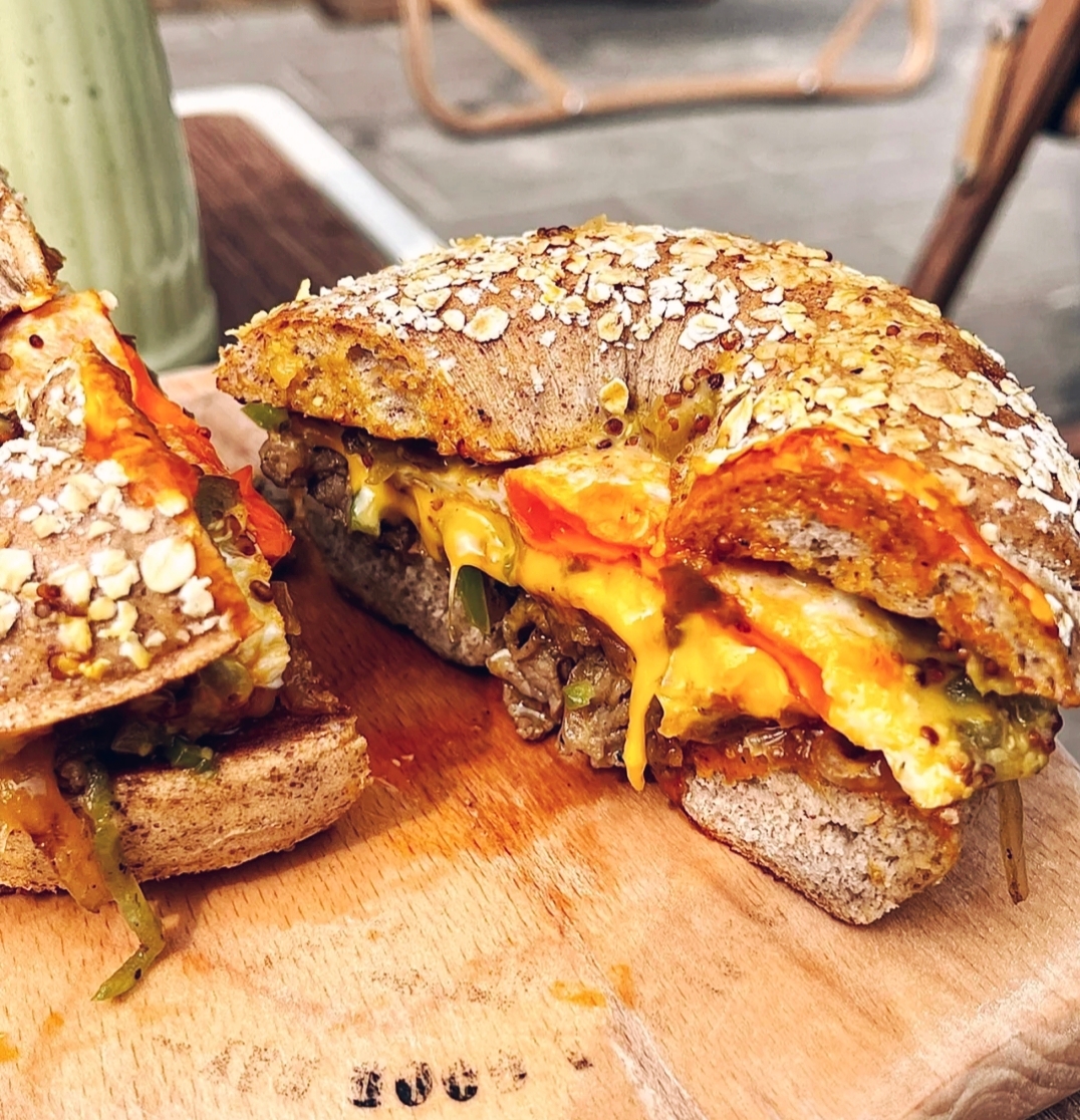 北京Catch Bagel(芳草地店)攻略,Catch Bagel(芳草地店)特色菜推荐/菜单/人均消费/电话/地址/菜系/点评/营业时间【携程美食】