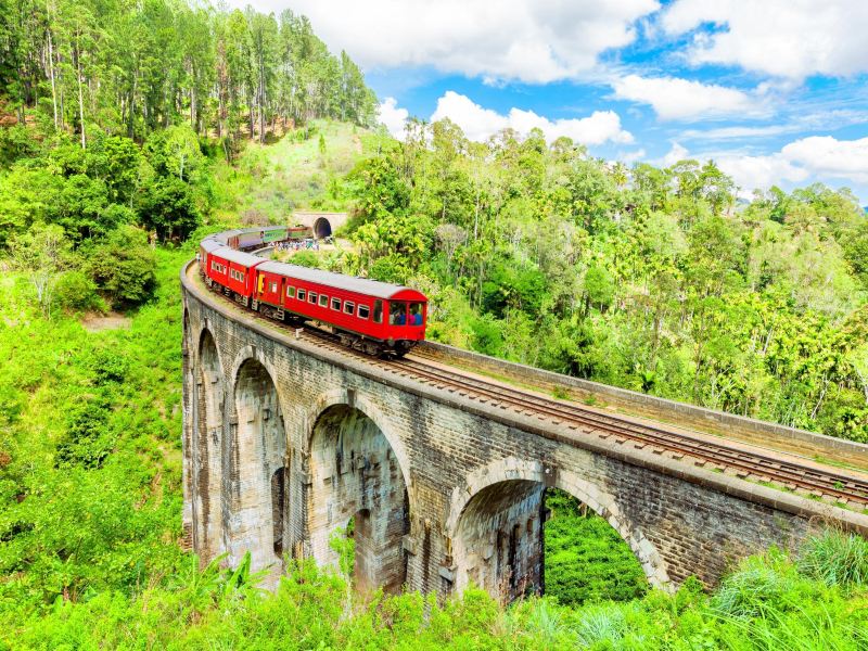 埃勒九拱桥攻略-九拱桥门票价格多少钱-团购票价预定优惠-景点地址图片-【携程攻略】