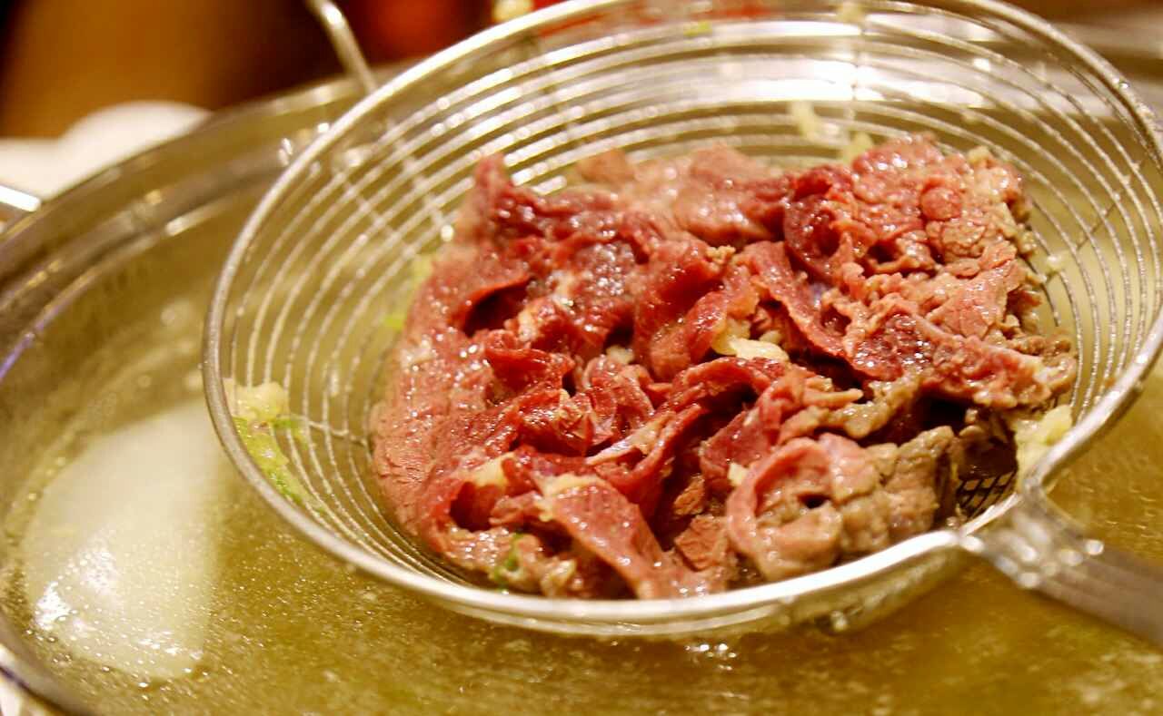 2023牛a潮汕牛肉火锅(棠东店)美食餐厅,嫩肉鲜甜度高，香滑可口；牛a...【去哪儿攻略】