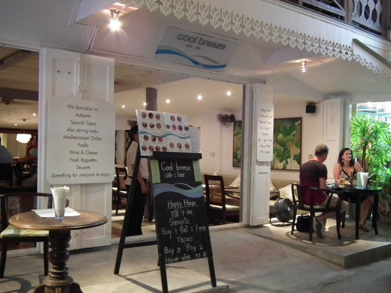 2025Cool Breeze Cafe Bar美食餐厅,...，菜多数是西餐为主，欧洲...【去哪儿攻略】