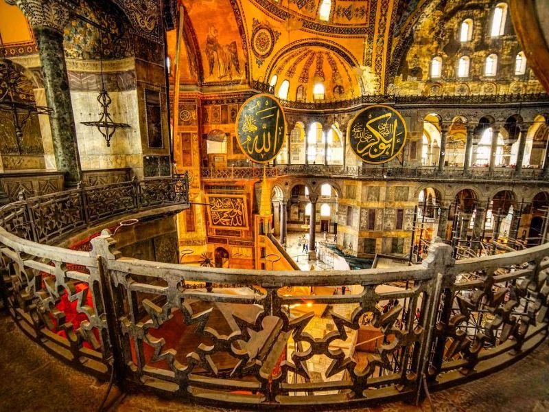 伊斯坦布尔圣索菲亚大教堂攻略-圣索菲亚大教堂门票价格多少钱-团购票价预定优惠-景点地址图片-【携程攻略】