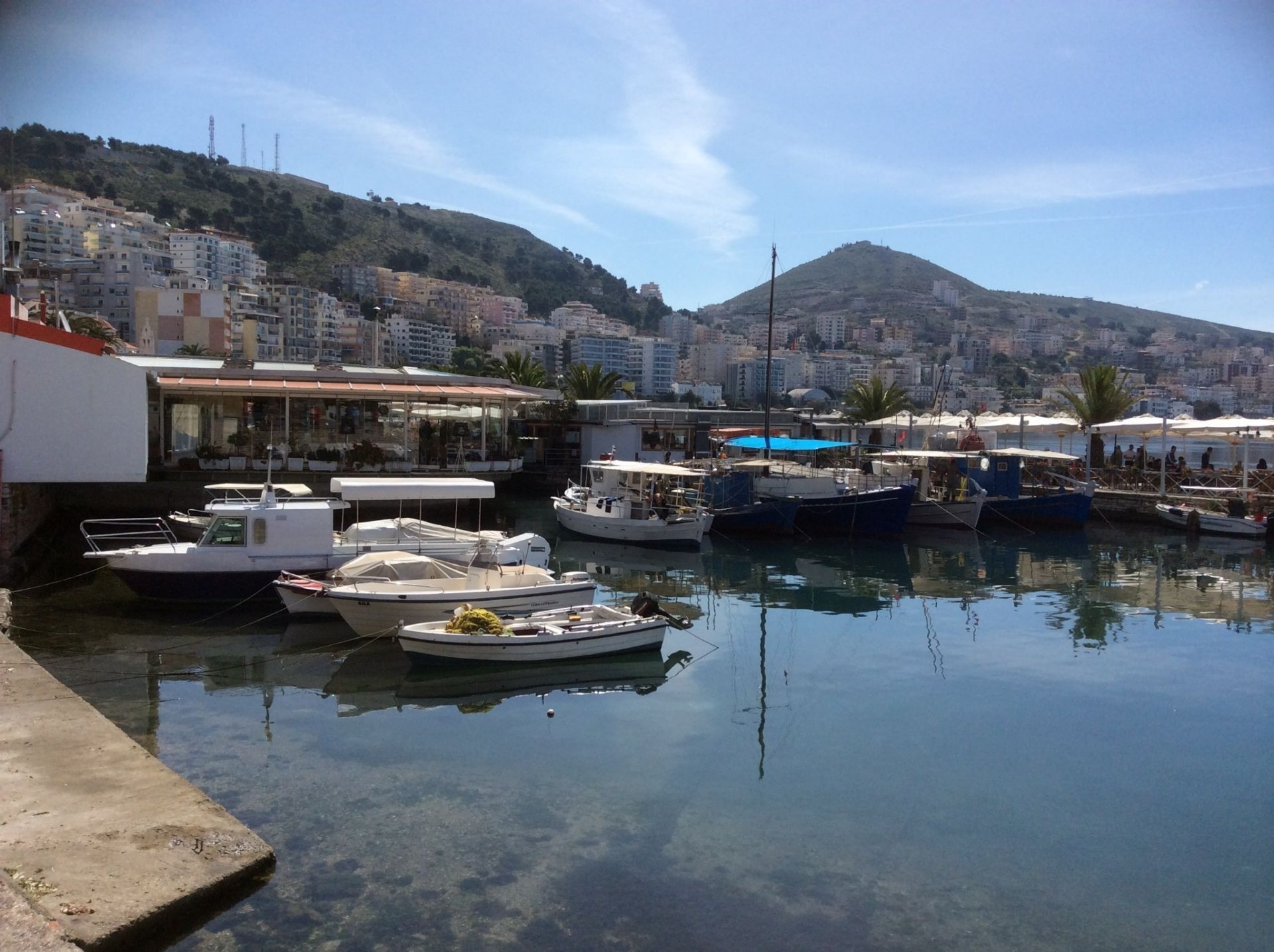 2022Mirror (Pasqyra) Beach游玩攻略,平时由于堤岸的主打海面非常...【去哪儿攻略】