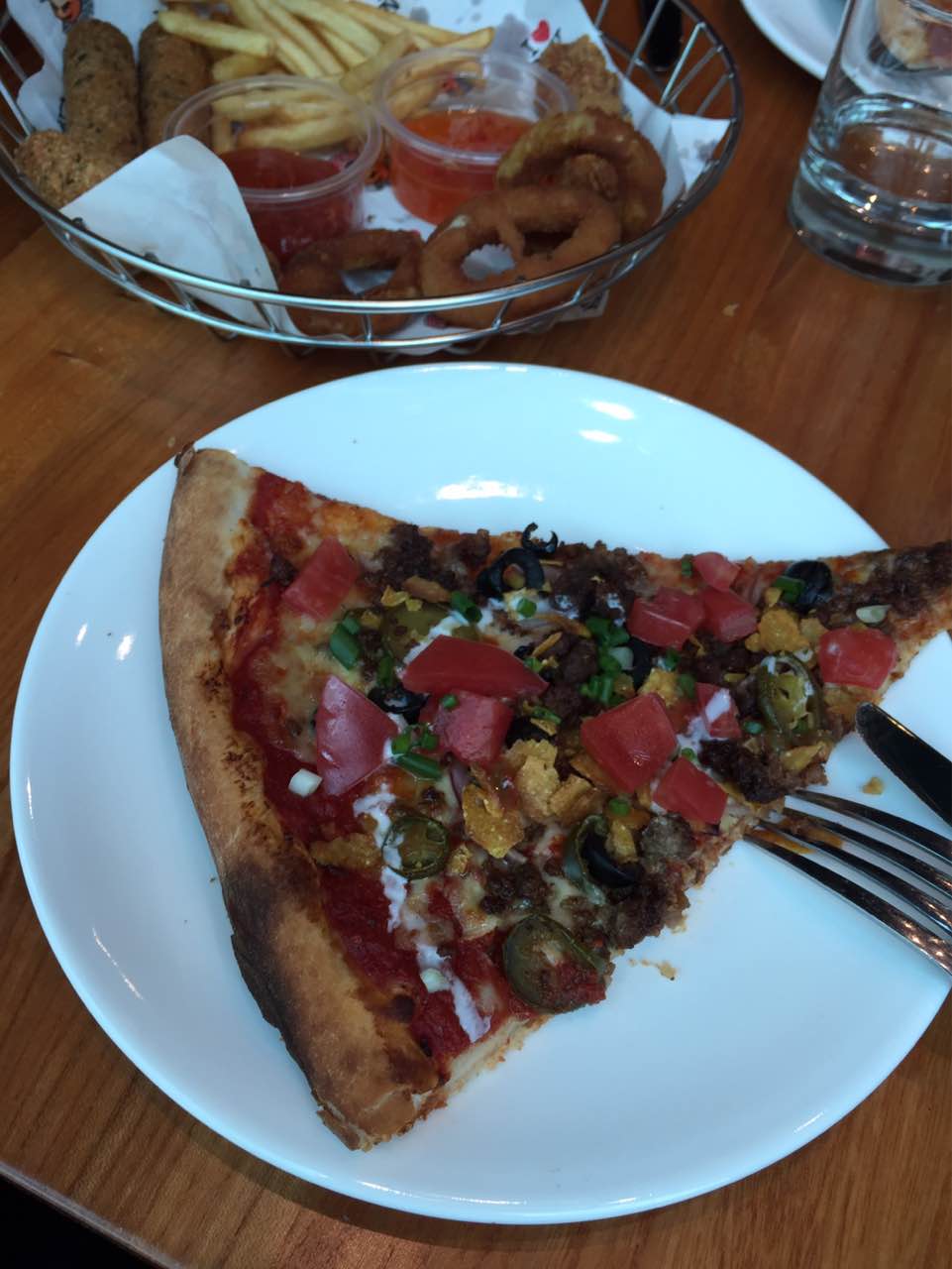 2024火鬼比萨 Pyro pizza(五棵松华熙LIVE店)美食餐厅,味道还不错，就是牛肉的吃着...【去哪儿攻略】