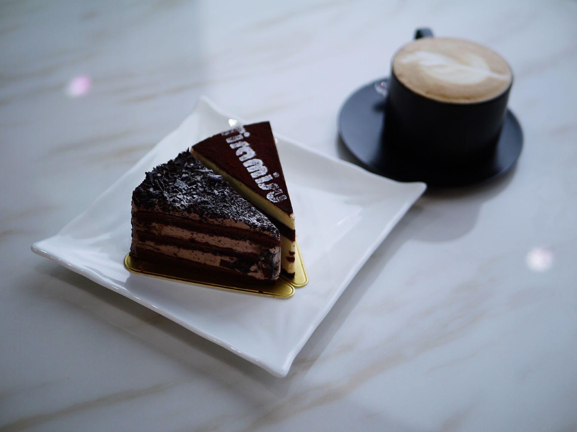 2023A20 Cafe(世茂双子塔店)美食餐厅,【布朗尼】最喜欢的甜点，精...【去哪儿攻略】