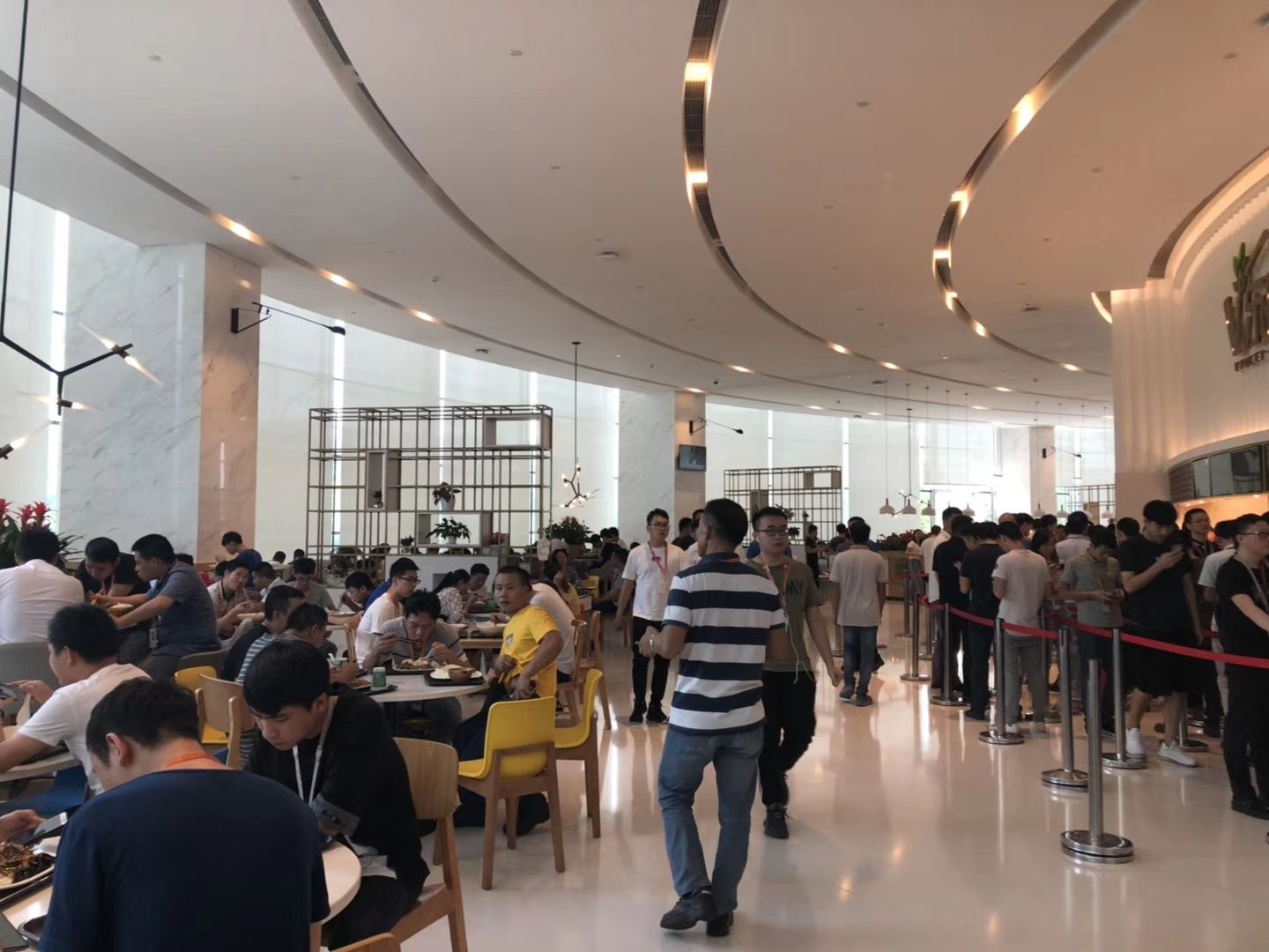 2023华为c区食堂美食餐厅,...食物选择很多，囊括了中国...【去哪儿攻略】