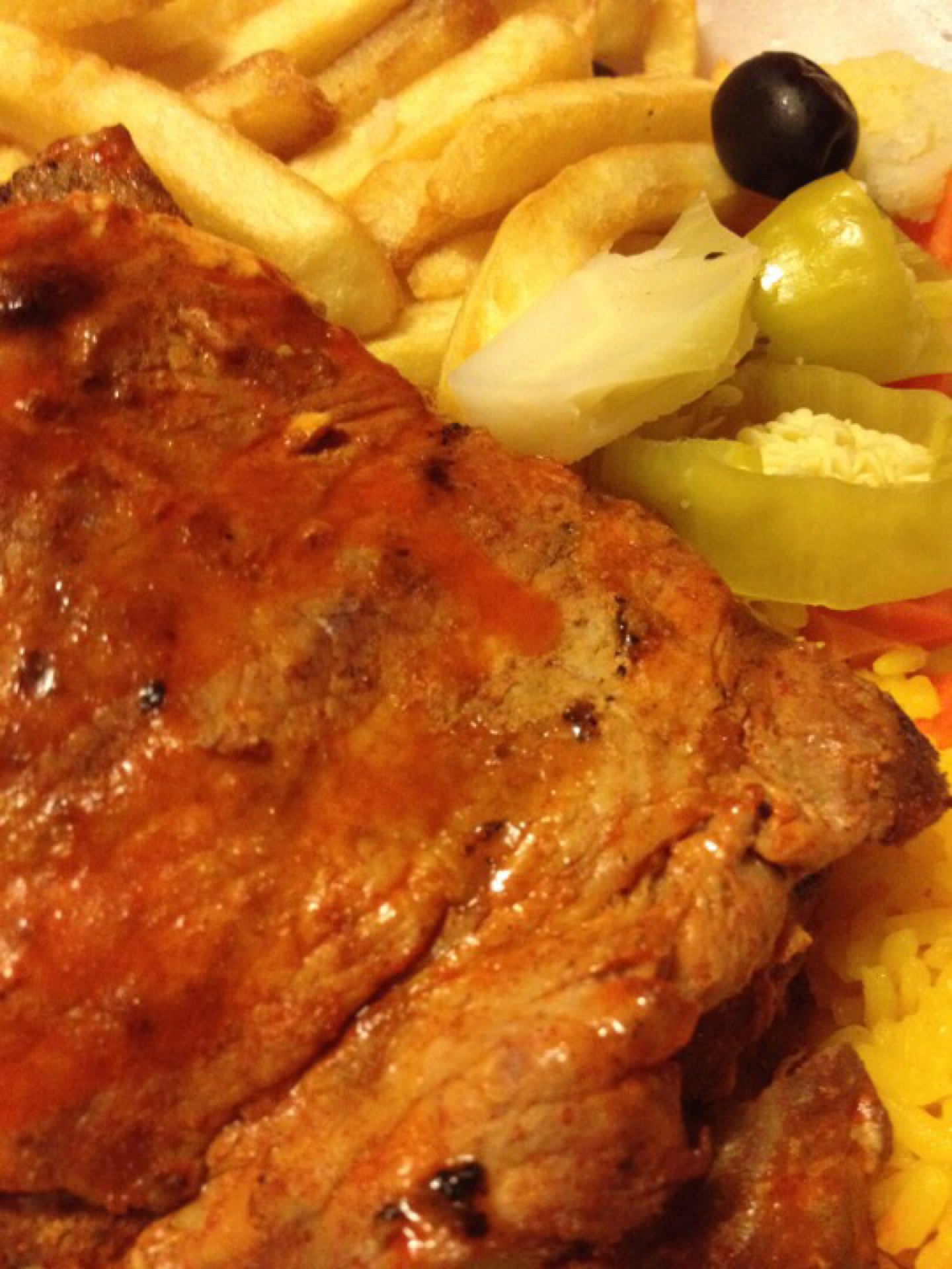 2024Hamilton Barbecue and Restaurant美食餐厅,The pork cutlets are on poi ...