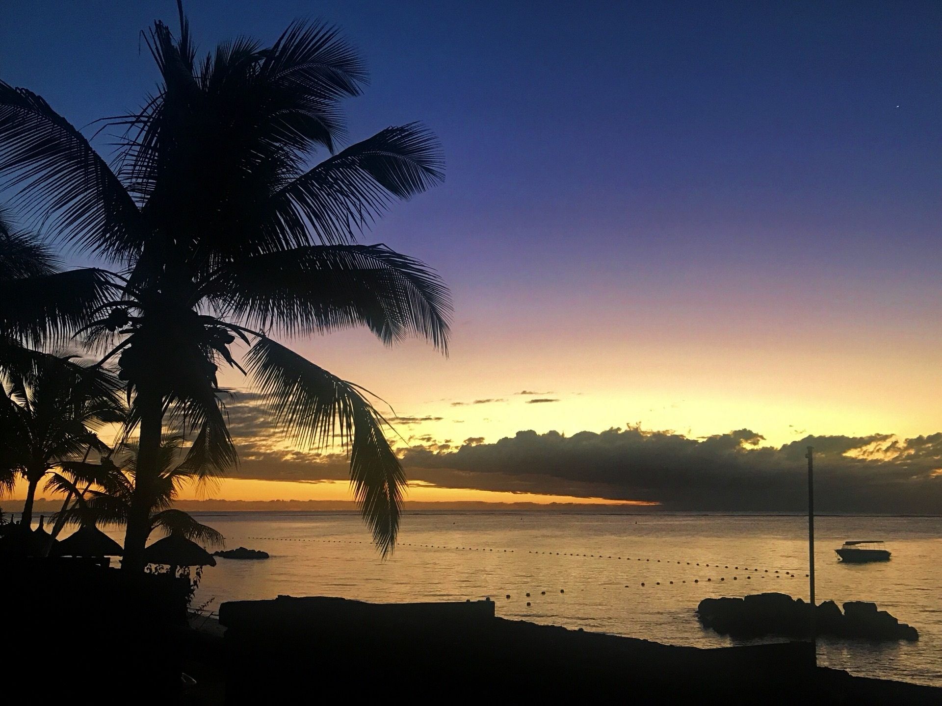 2023路易港游玩攻略,...年的历史，景色非常的迷人...【去哪儿攻略】