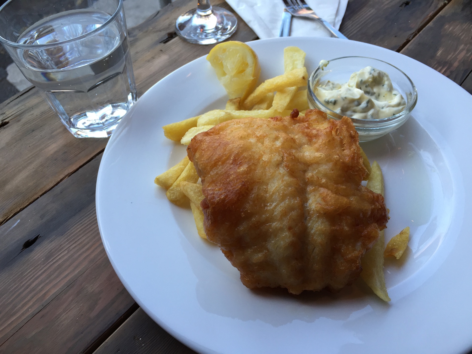 2025Fish Shop美食餐厅,Fresh fish + chips + delici...【去哪儿攻略】