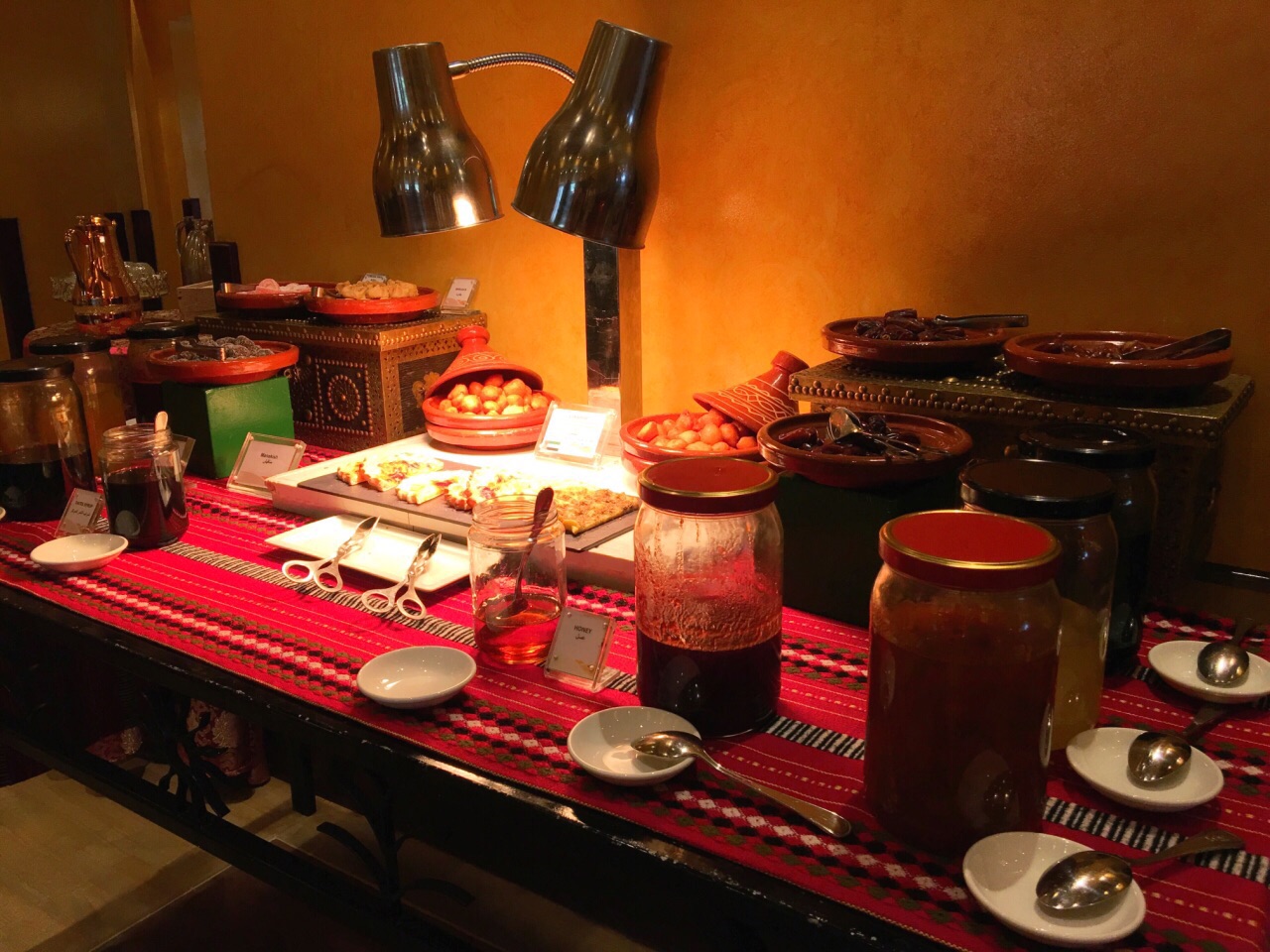 2026Al Forsan-Bab Al Shams Desert Resort Spa美食餐厅,特别是粥，咸菜，腐乳，咸鸭...【去哪儿攻略】