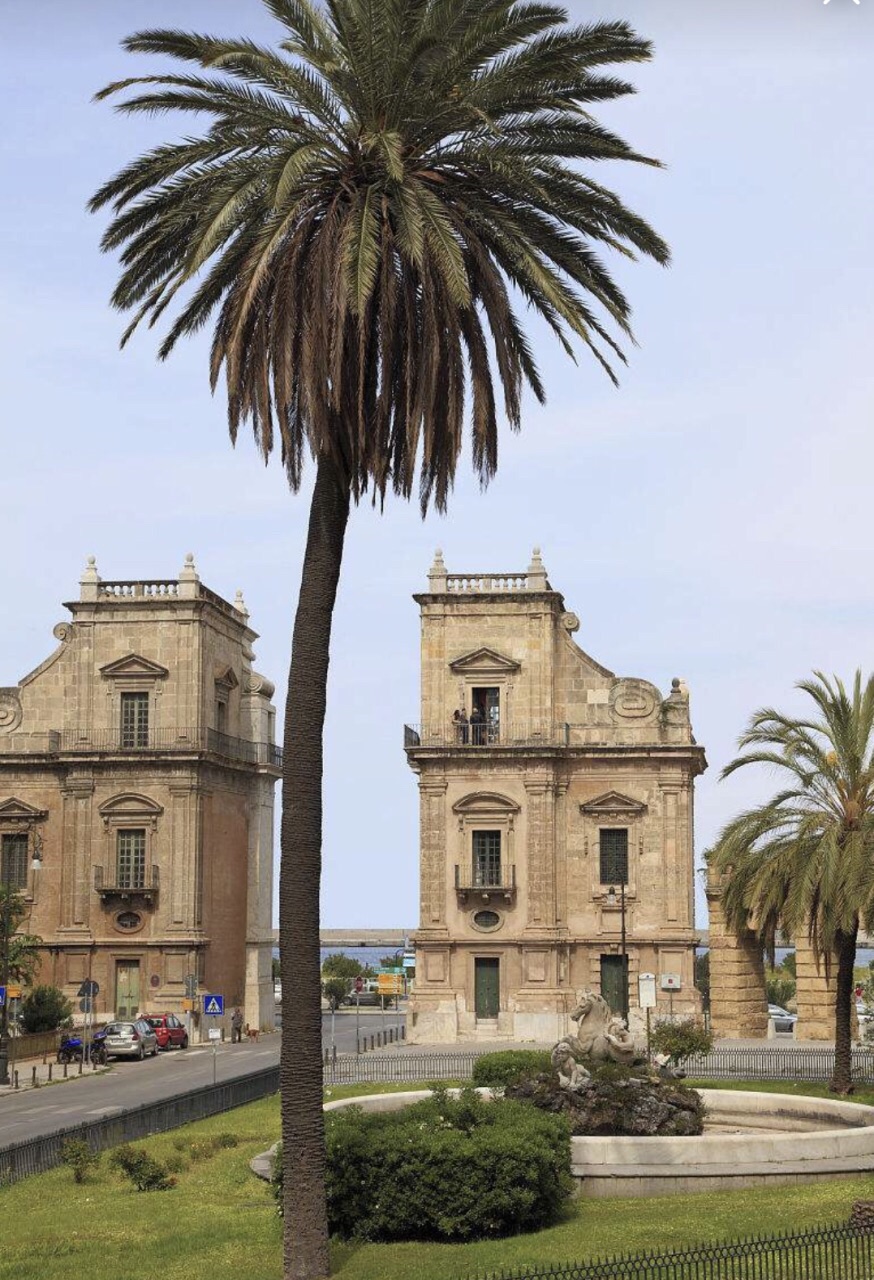 2024菲利斯门游玩攻略,菲利斯门有好多巨大的建筑物...【去哪儿攻略】