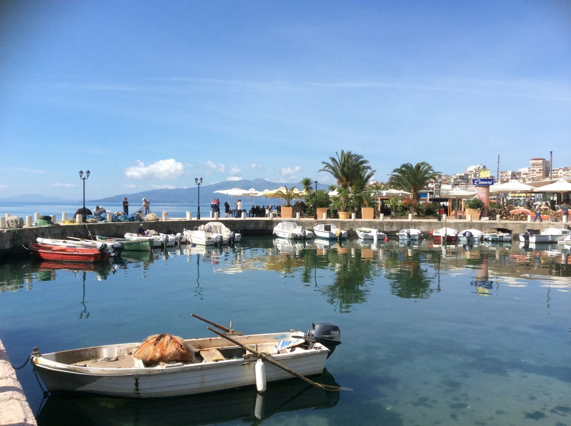 2022Mirror (Pasqyra) Beach游玩攻略,平时由于堤岸的主打海面非常...【去哪儿攻略】