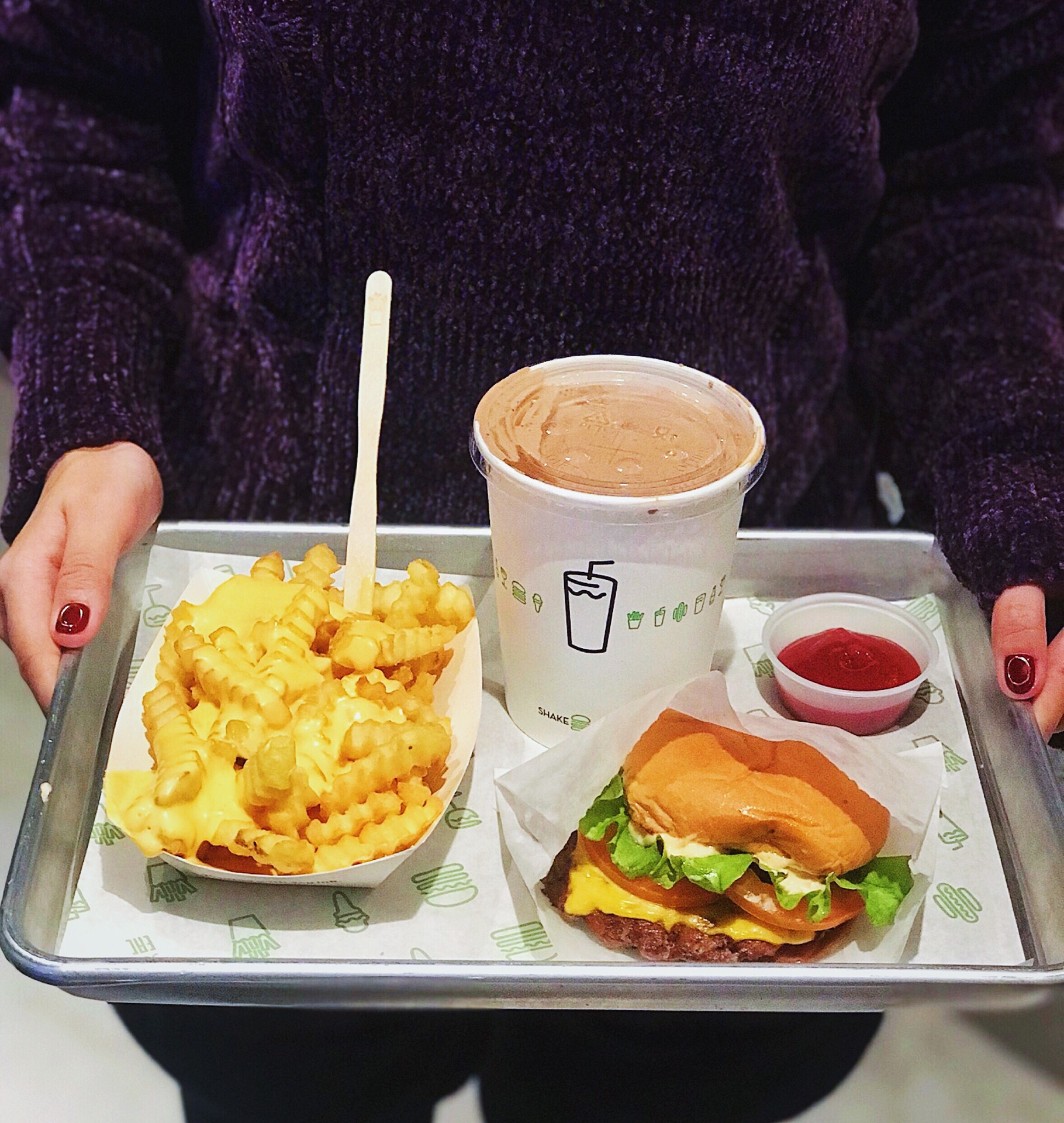上海Shake Shack(上海新天地店)攻略,Shake Shack(上海新天地店)特色菜推荐/菜单/人均消费/电话/地址/菜系/点评/营业 ...