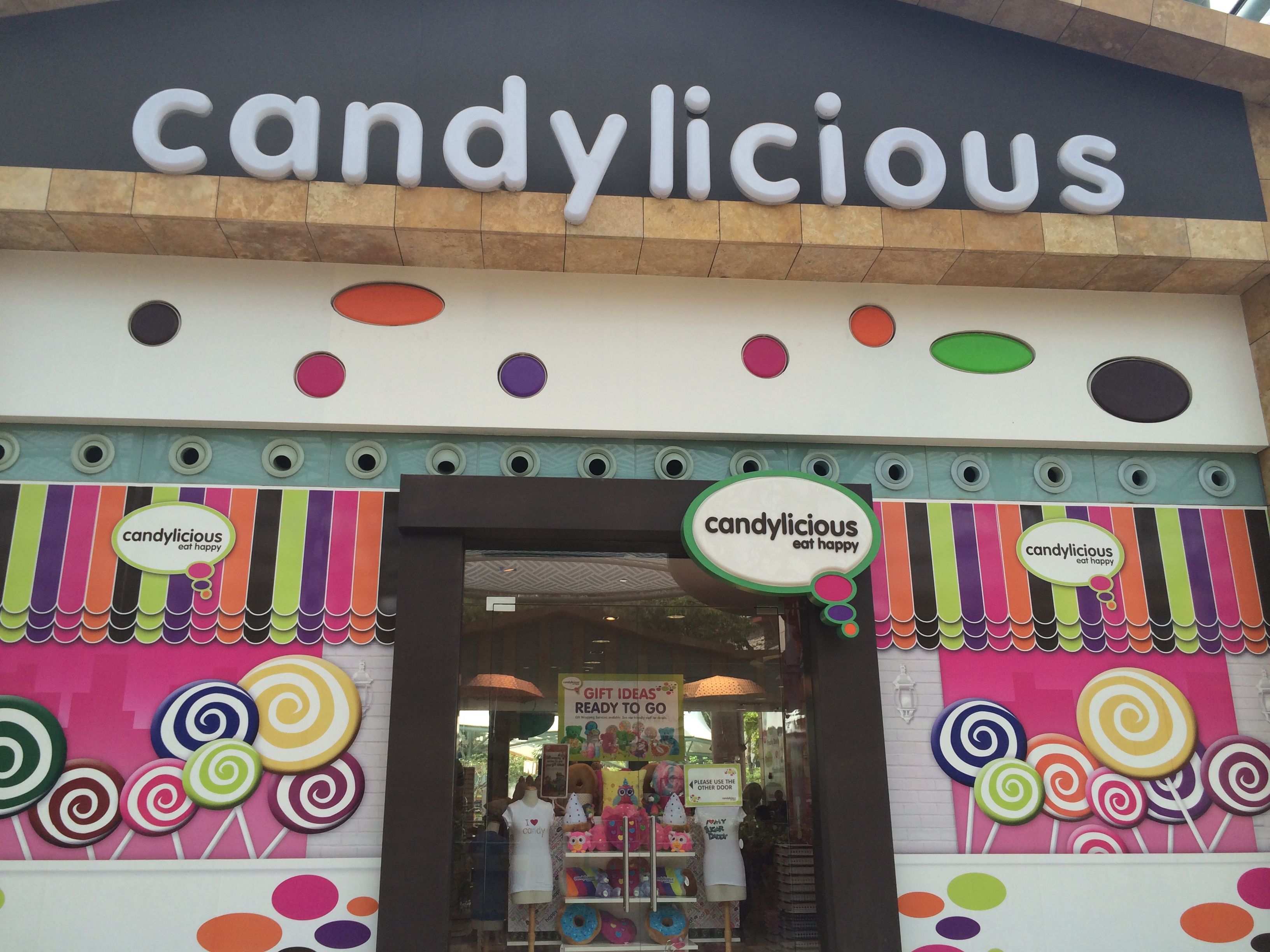 【携程攻略】新加坡Candylicious糖果店购物,很可爱的一家店，里面的糖果都很缤纷多彩，简直就是小孩子和可爱女生…